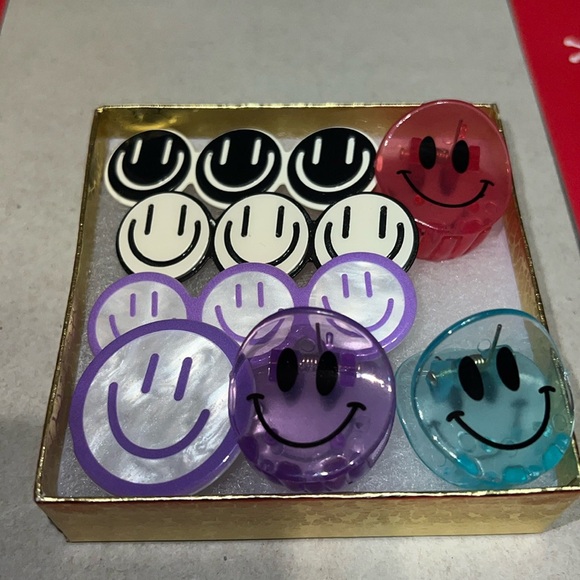 Source Unknown | Accessories | New 7 Pieces Happy Smiley Face Hair ...